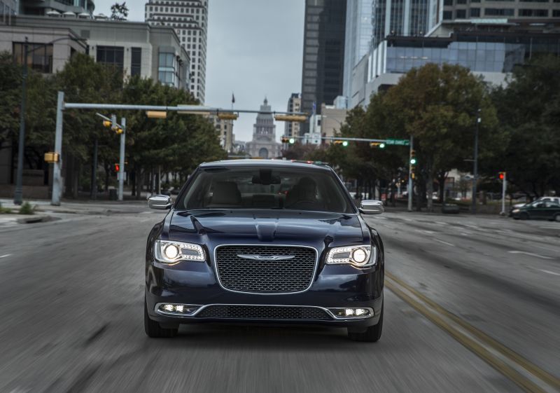 Chrysler 300 II (facelift 2015) S 3.6 (305 Hp) AWD Automatic